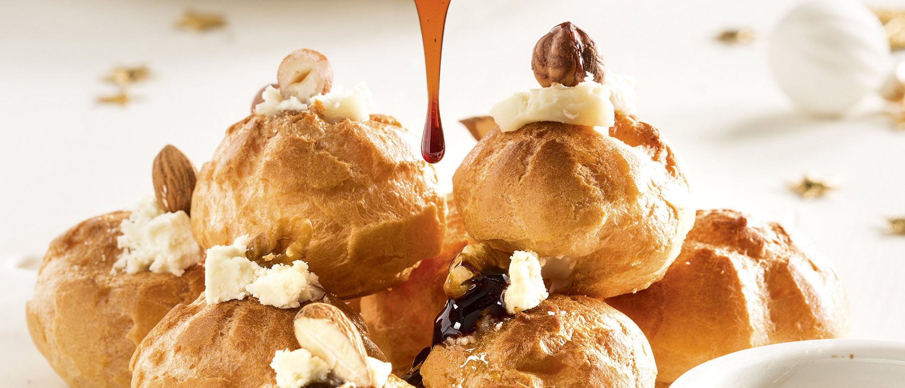 Petits choux au fromage de chèvre et aux noix